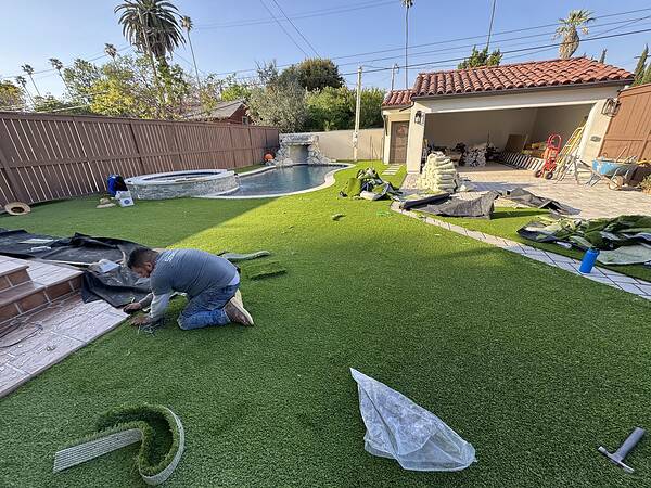 How Long Does Artificial Grass Last — and What Causes Early Failure ...